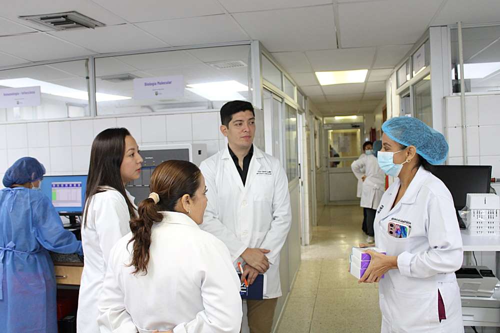 Peter Ojeda es el nuevo gerente del hospital Teófilo Dávila de Machala ...