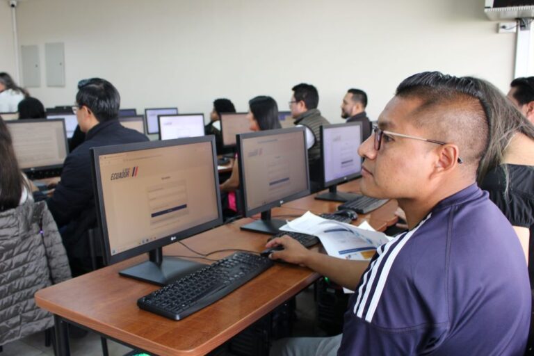 Sercop tomará el examen con validación de identidad para certificar a ...